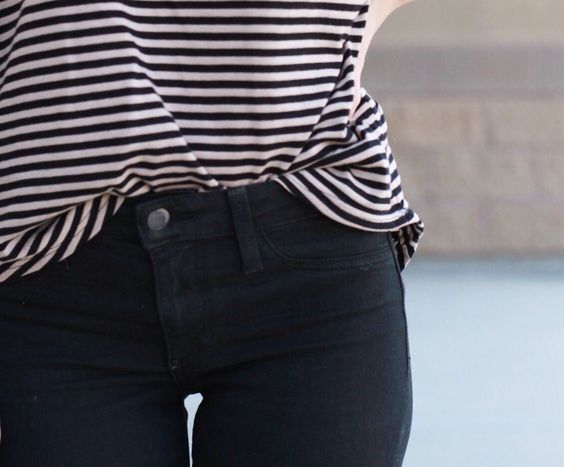 How to Front Tuck Your Shirt – Closetful of Clothes